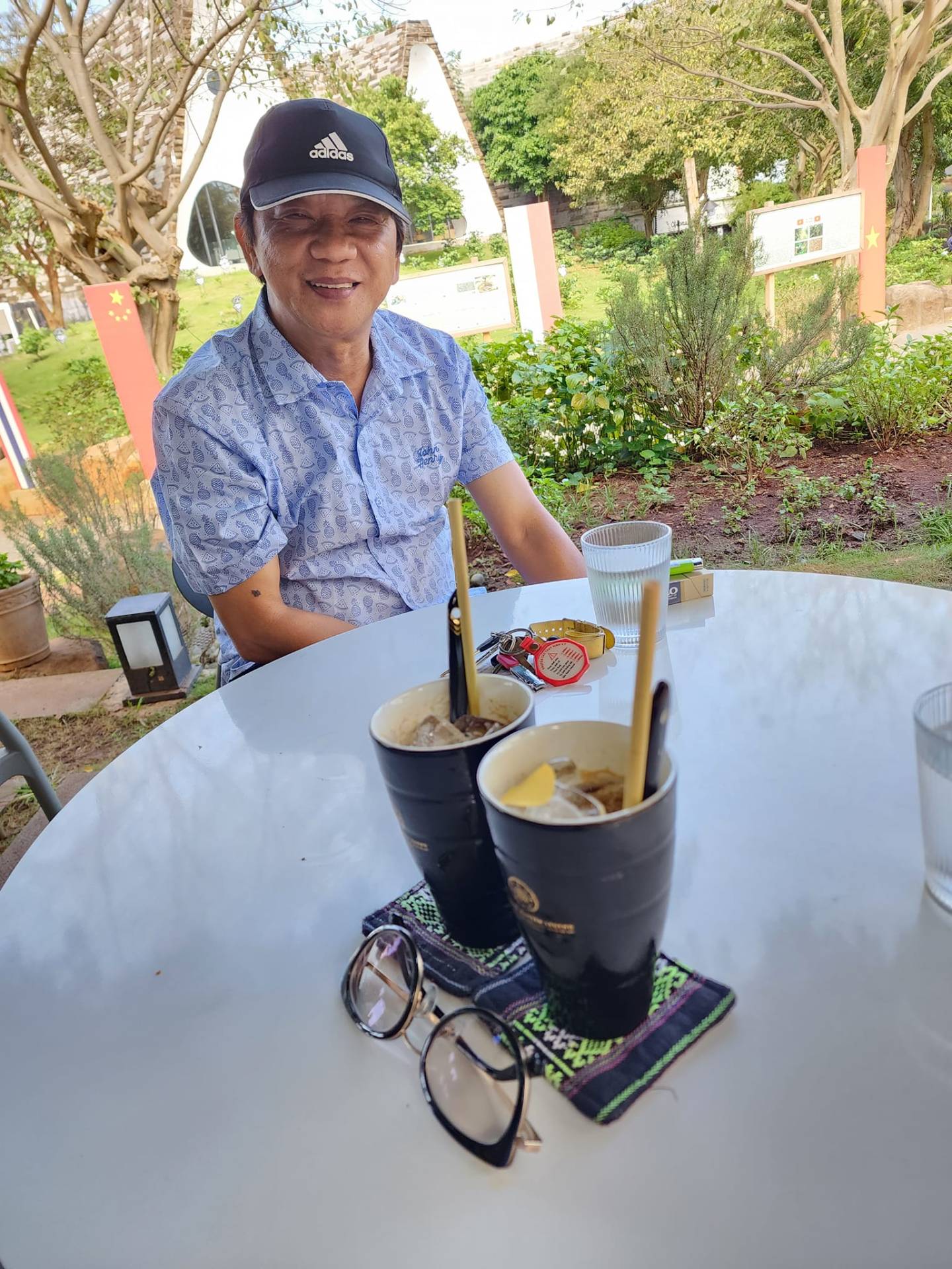 Congratulations to Lê Vĩnh Tài, for writing your first poem in both ...