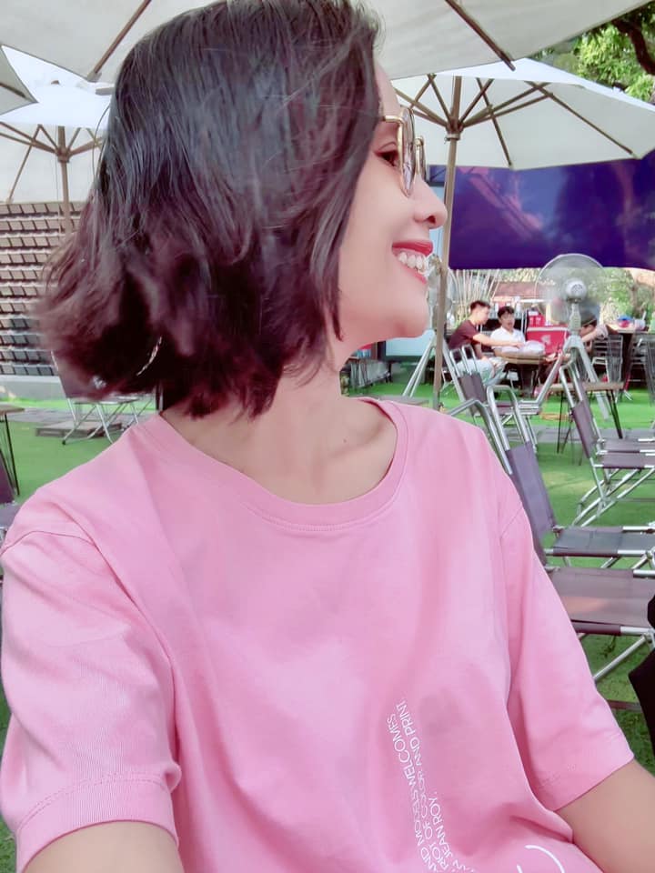 upon touching it, your finger will never pierce the poem [NF 20:2 ...